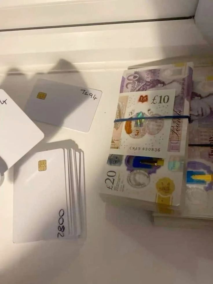 Fake Debit Cards. Everything You Need To Know Before You Buy (2025 Guide)